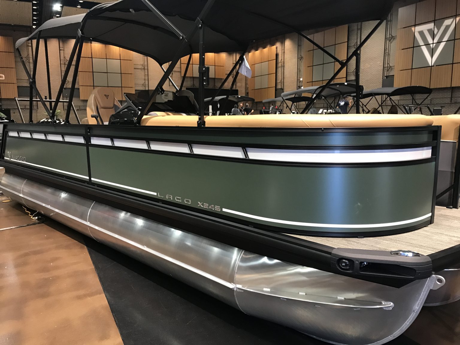 Viaggio Lago Z Pontoon Boat | Strictly Archery